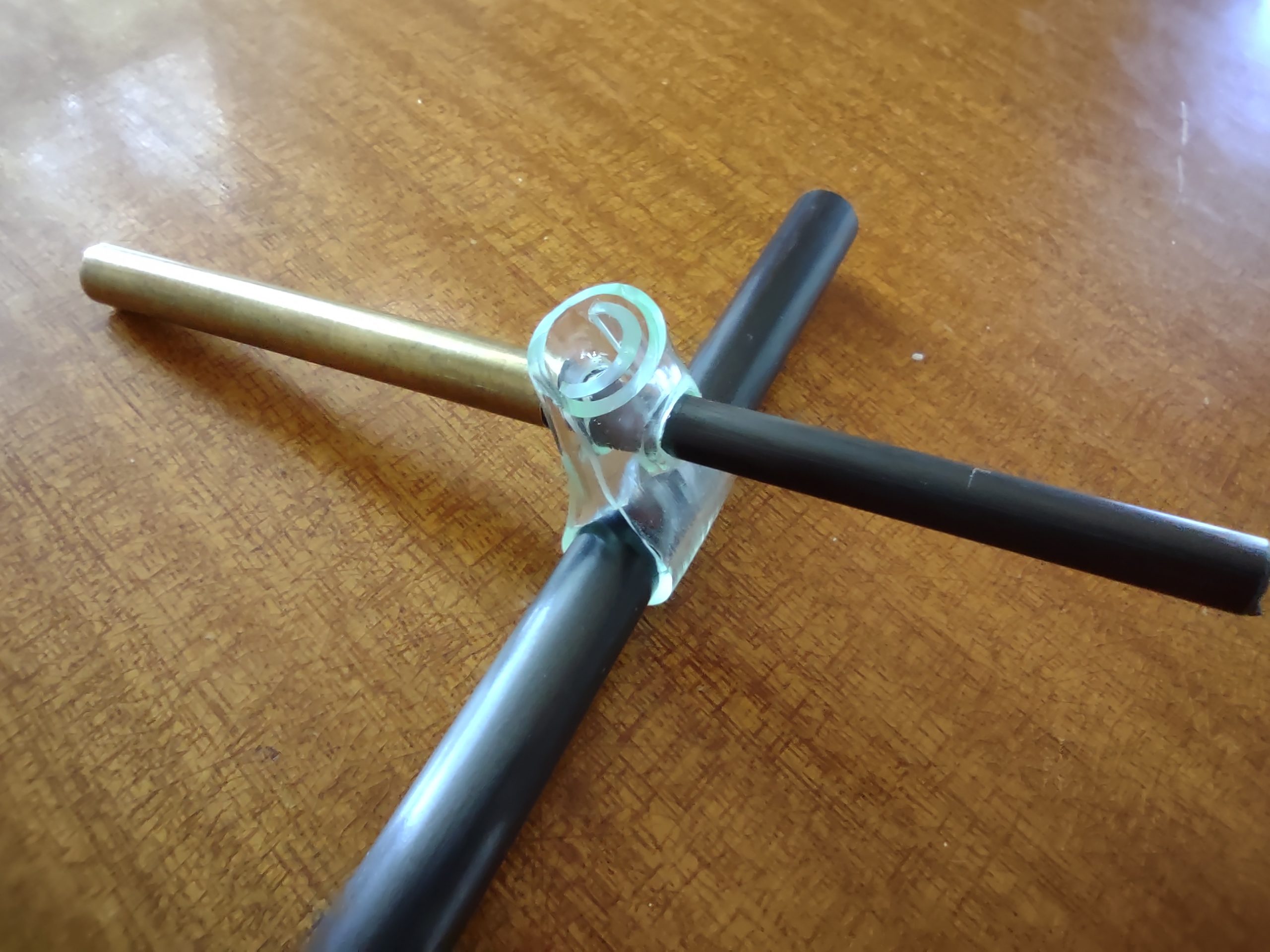 DIY Cross Fitting | AERIALIS Kites