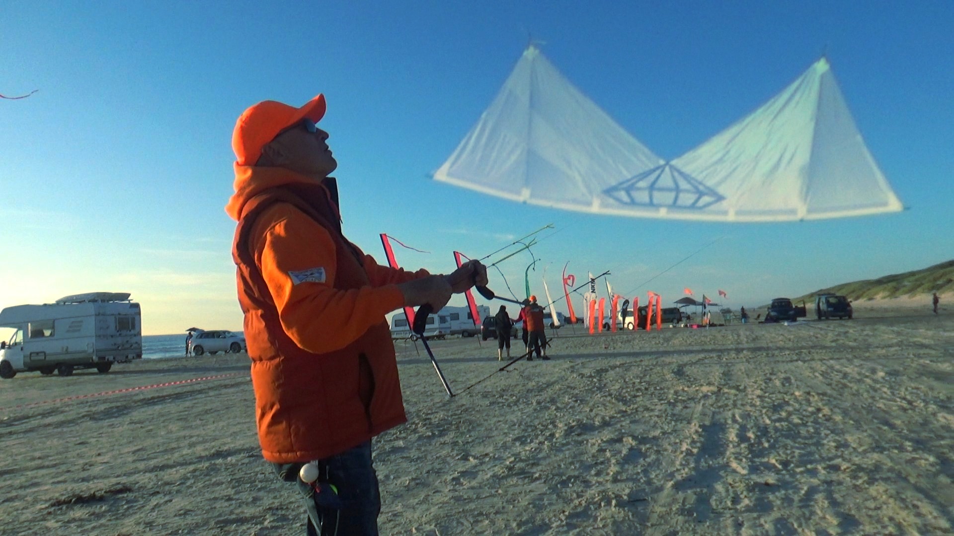 If Light Wind, Fly a Ghost | AERIALIS Kites