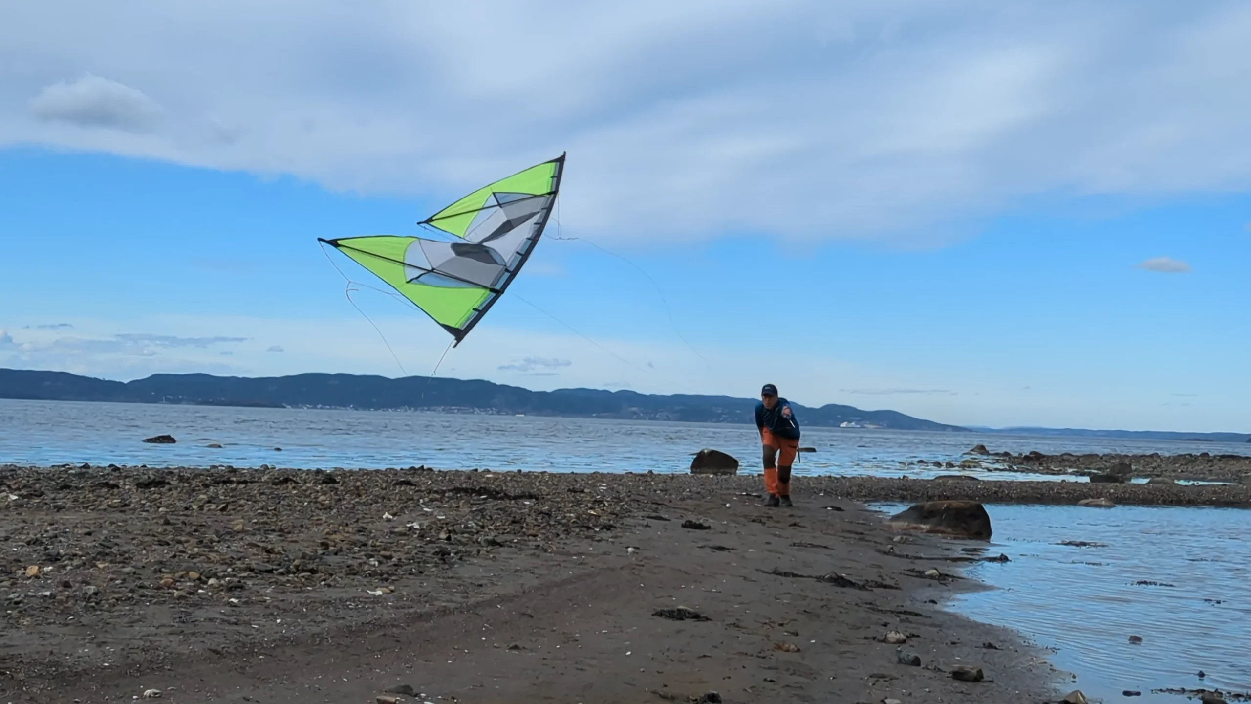 Spring Vibes and Smooth Winds | AERIALIS Kites